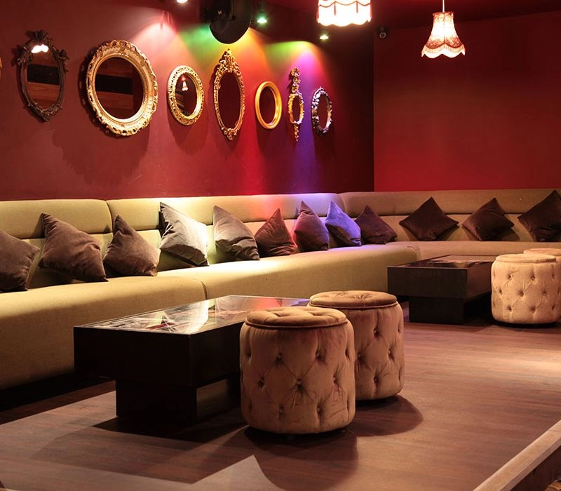 Corner & Curved Banquette Seating | Atlas Contract Furniture