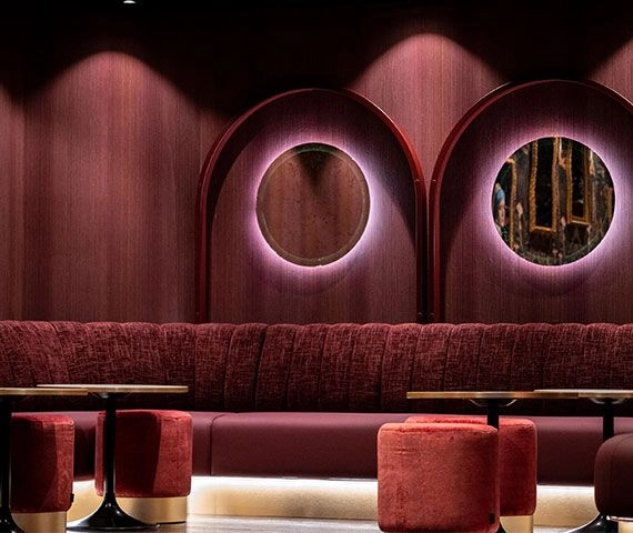 Enhancing Comfort in Restaurants with Banquette Seating